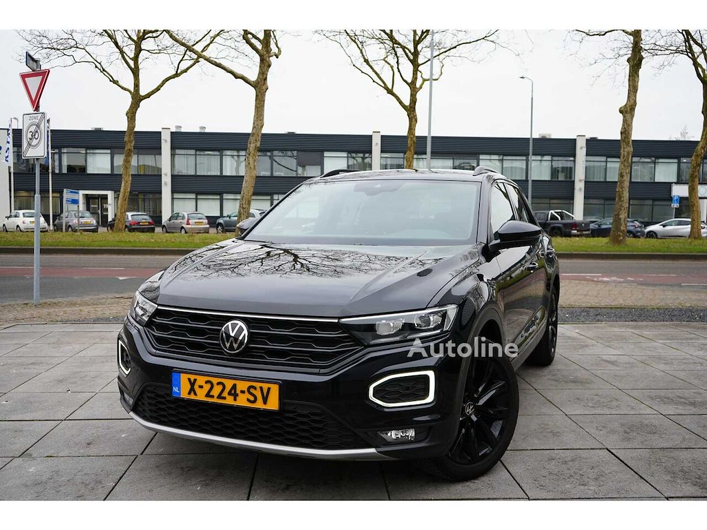 Prodaje se Volkswagen T-Roc 1.5 TSI Sport terenac na aukciji