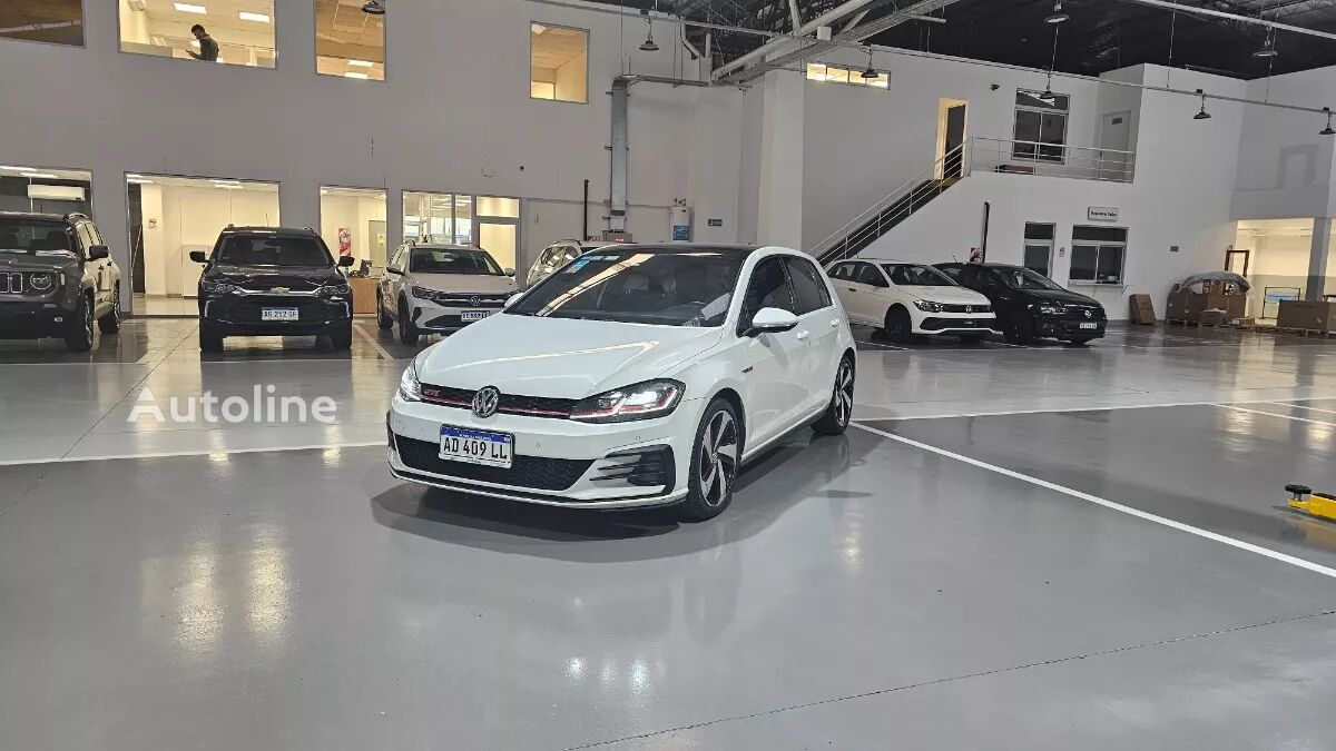 Volkswagen Golf hečbek