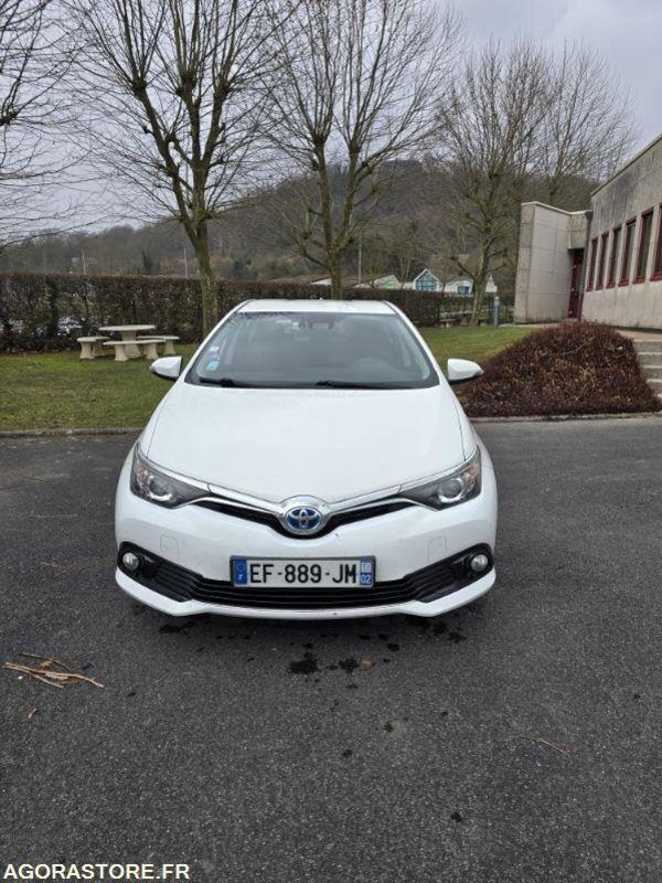 Prodaje se Toyota AURIS hečbek na aukciji