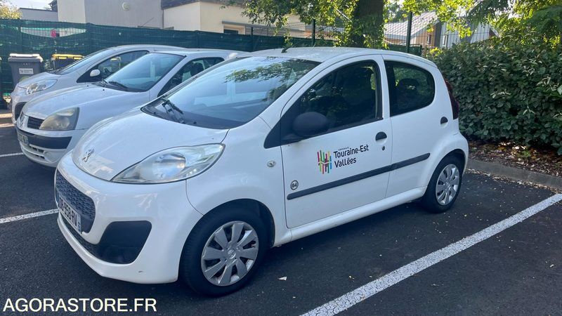 Prodaje se Peugeot 107 hečbek na aukciji