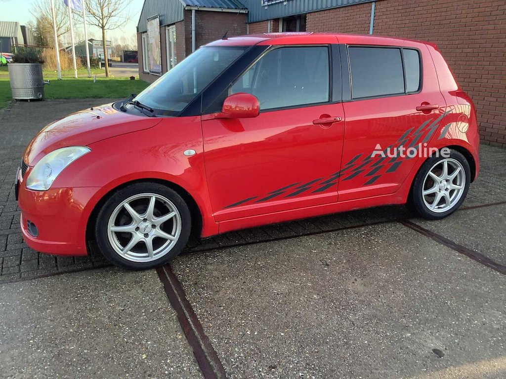 Prodaje se Suzuki Swift 1.5 Comfort hečbek na aukciji