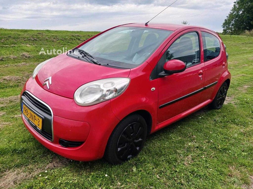 Prodaje se Citroen C1 hečbek na aukciji