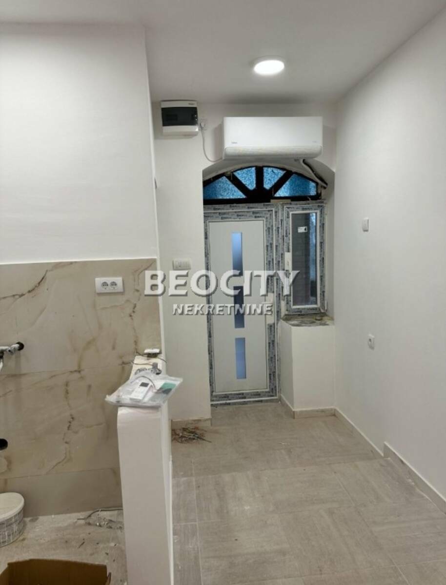 Novi Sad, Petrovaradin, , 0.5, 12m2, 31000EUR