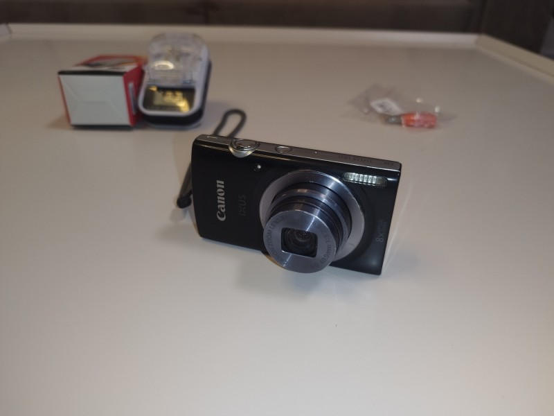 Canon IXUS 160 - 20MP #1