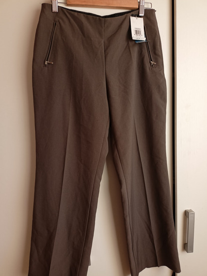 Pantalone Marks&Spencer, nove