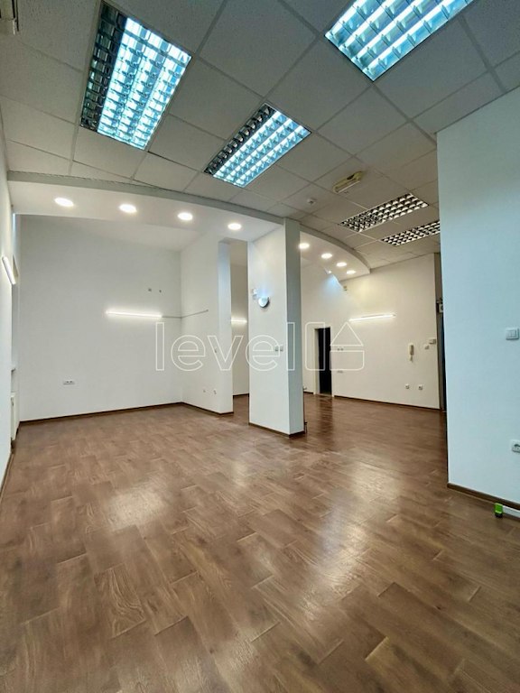 NOVI SAD - CENTAR - 57. 00 m2