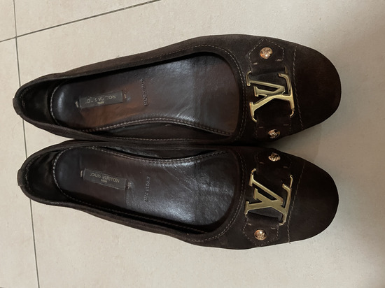 Louis Vuitton 38