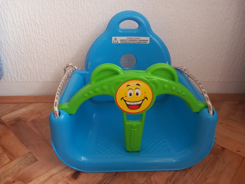 Ljuljaska za decu