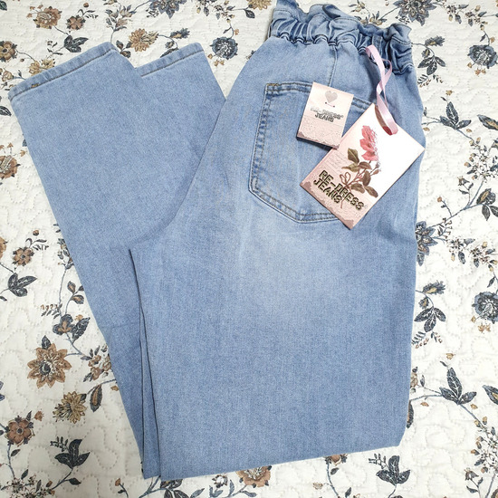 Novo! Mom Jeans sa Elastinom S/M