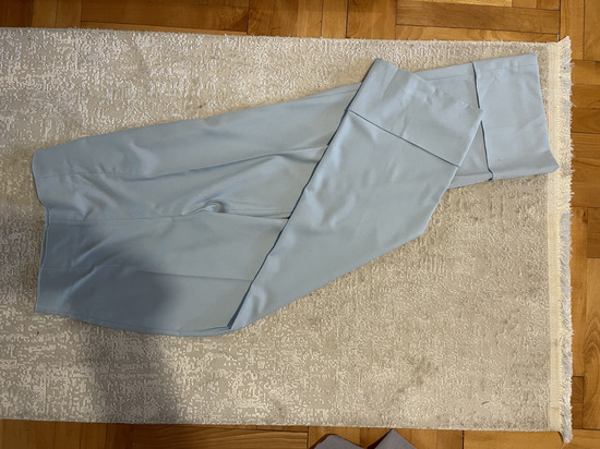 Zara plave pantalone