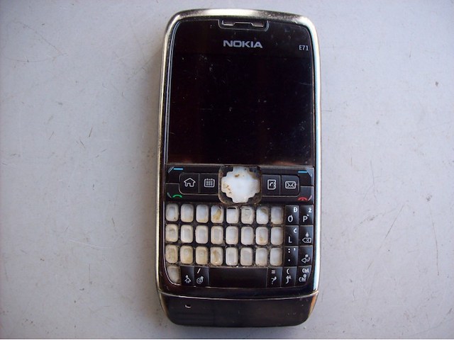 NOKIA  E71