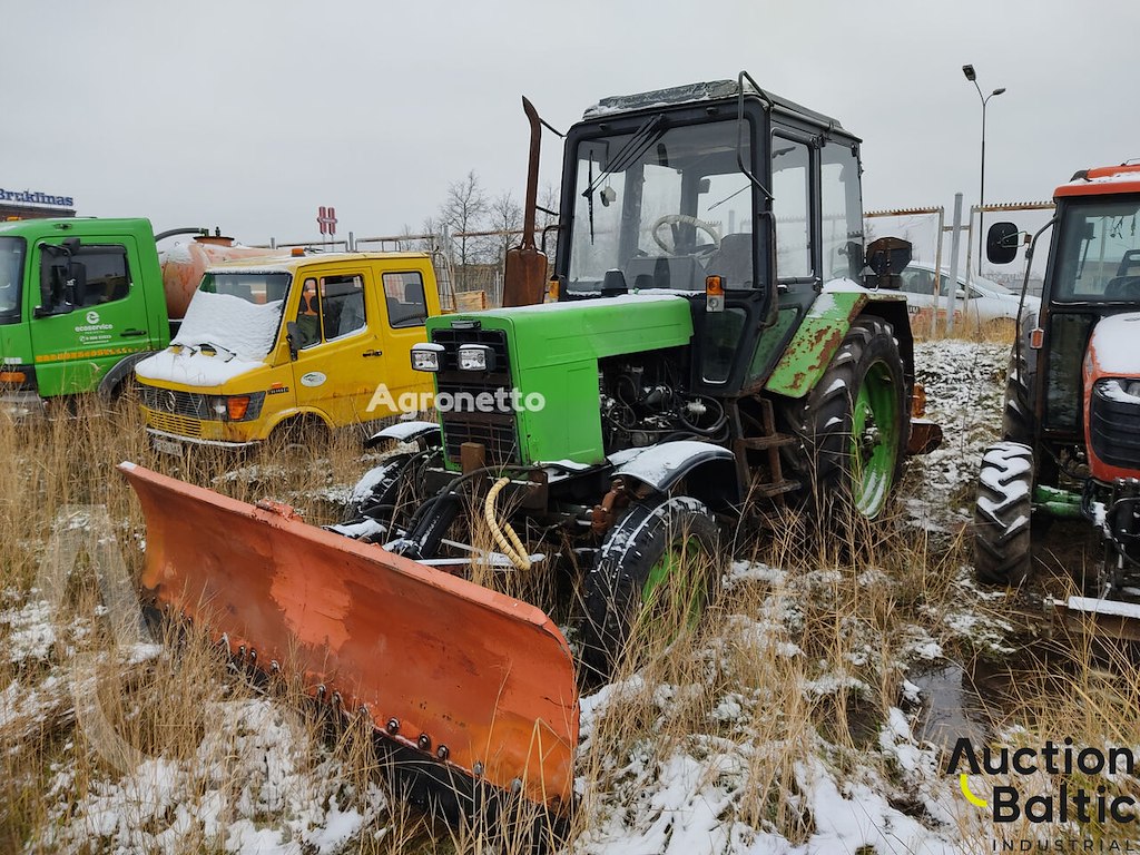 Prodaje se Belarus 82.1 traktor točkaš na aukciji