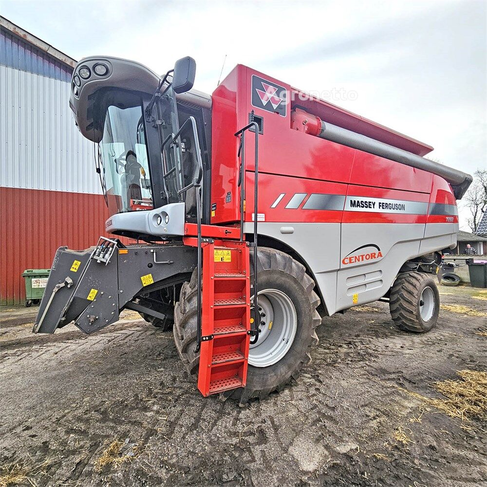 Prodaje se Massey Ferguson 7282 Centora kombajn za žito na aukciji