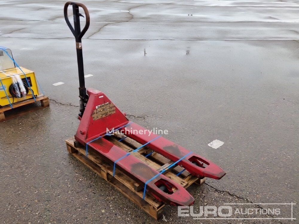 Prodaje se Pallet Truck / Transpaleta kašiku za prednje utovarivač na aukciji