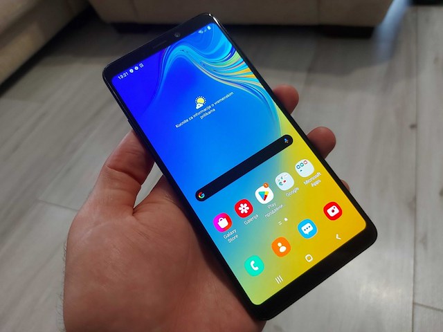 Samsung Galaxy A9 (2018) - 6gb/128gb