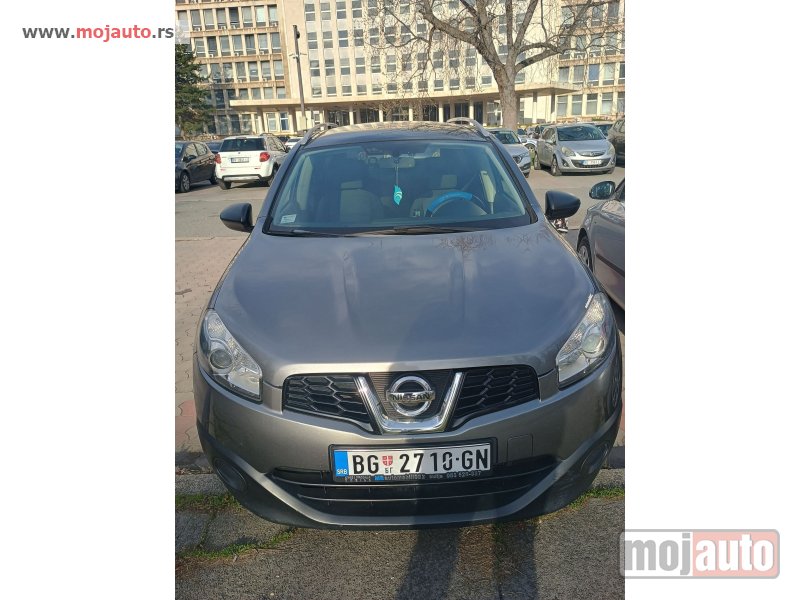 Nissan Qashqai+2