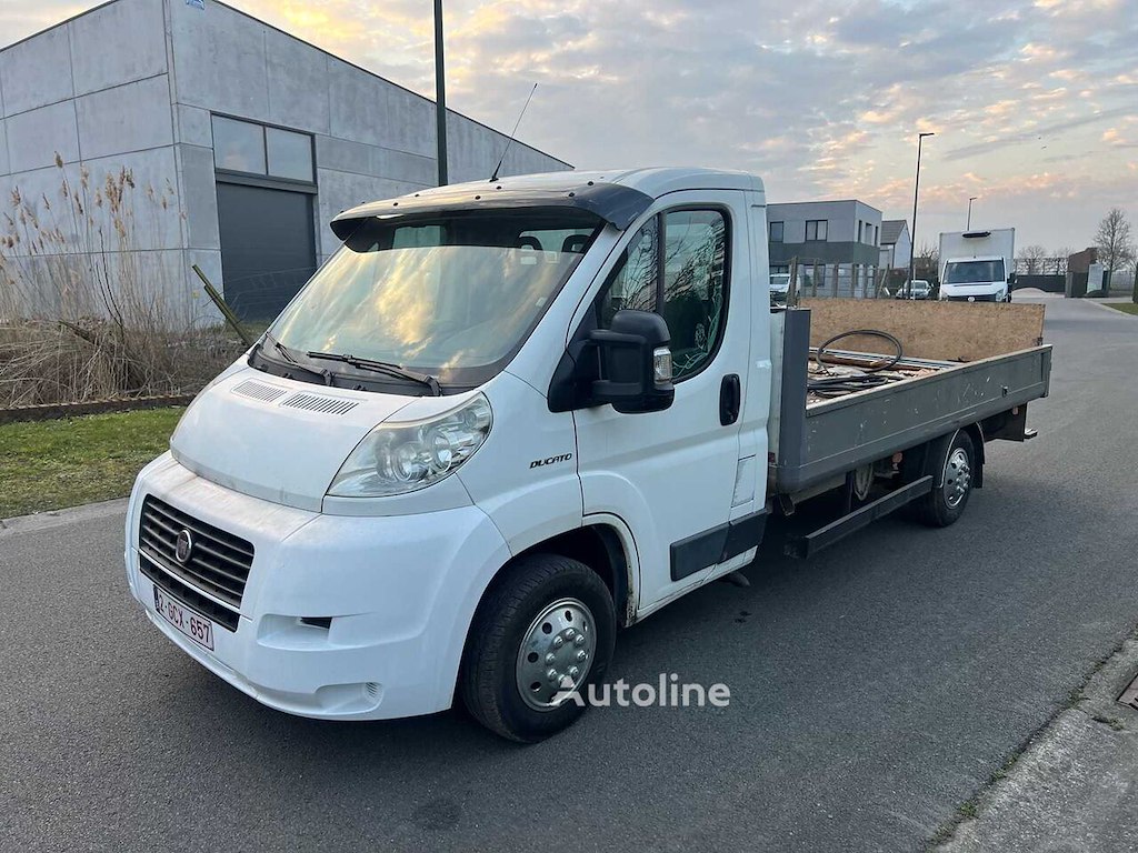 Prodaje se FIAT DUCATO OPENLAADBAK kamion s ravnom platformom < 3.5t na aukciji