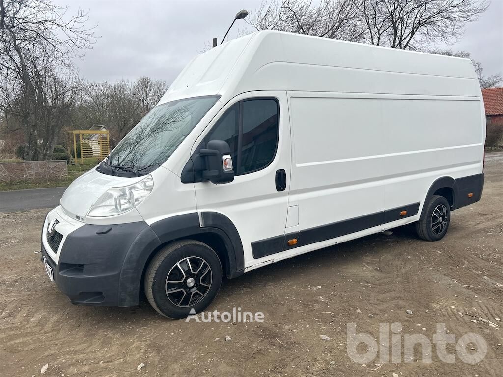 Prodaje se Peugeot BOXER minibus furgon na aukciji