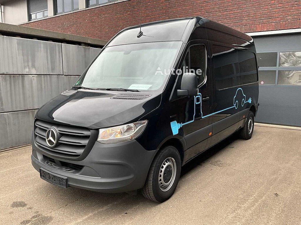 Prodaje se Mercedes-Benz eSprinter KA L2H2 minibus furgon na aukciji