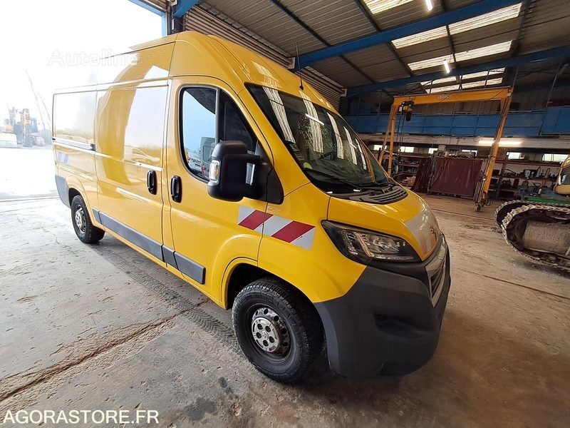 Prodaje se Peugeot BOXER minibus furgon na aukciji