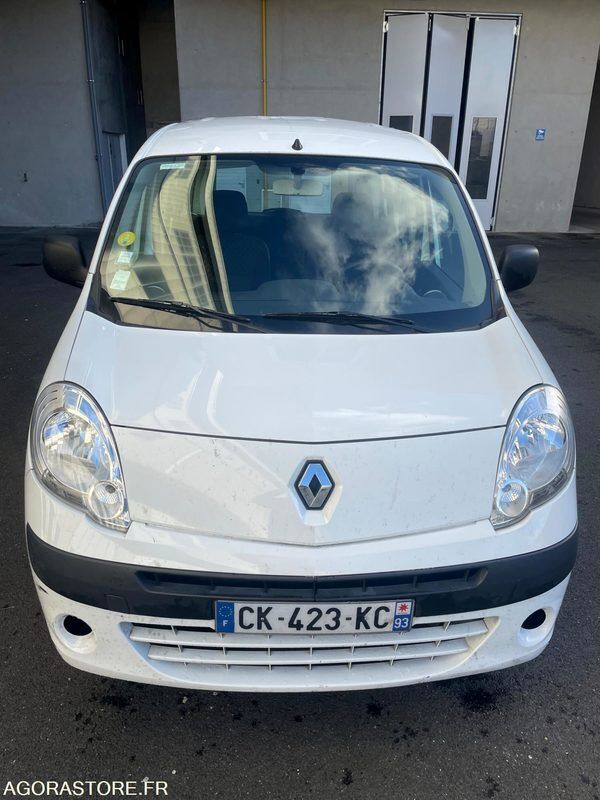 Prodaje se Renault KANGOO laki furgon na aukciji