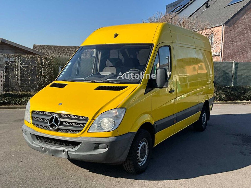 Prodaje se Mercedes-Benz Sprinter minibus furgon na aukciji