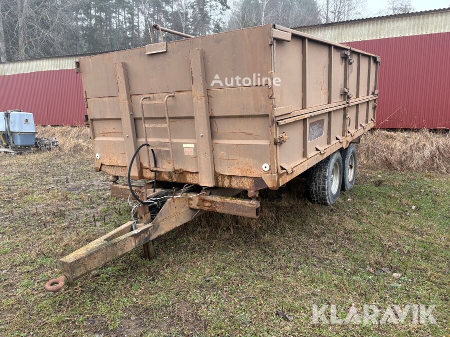 Prodaje se Metsjö 12 och ton prikolicu kiper na aukciji