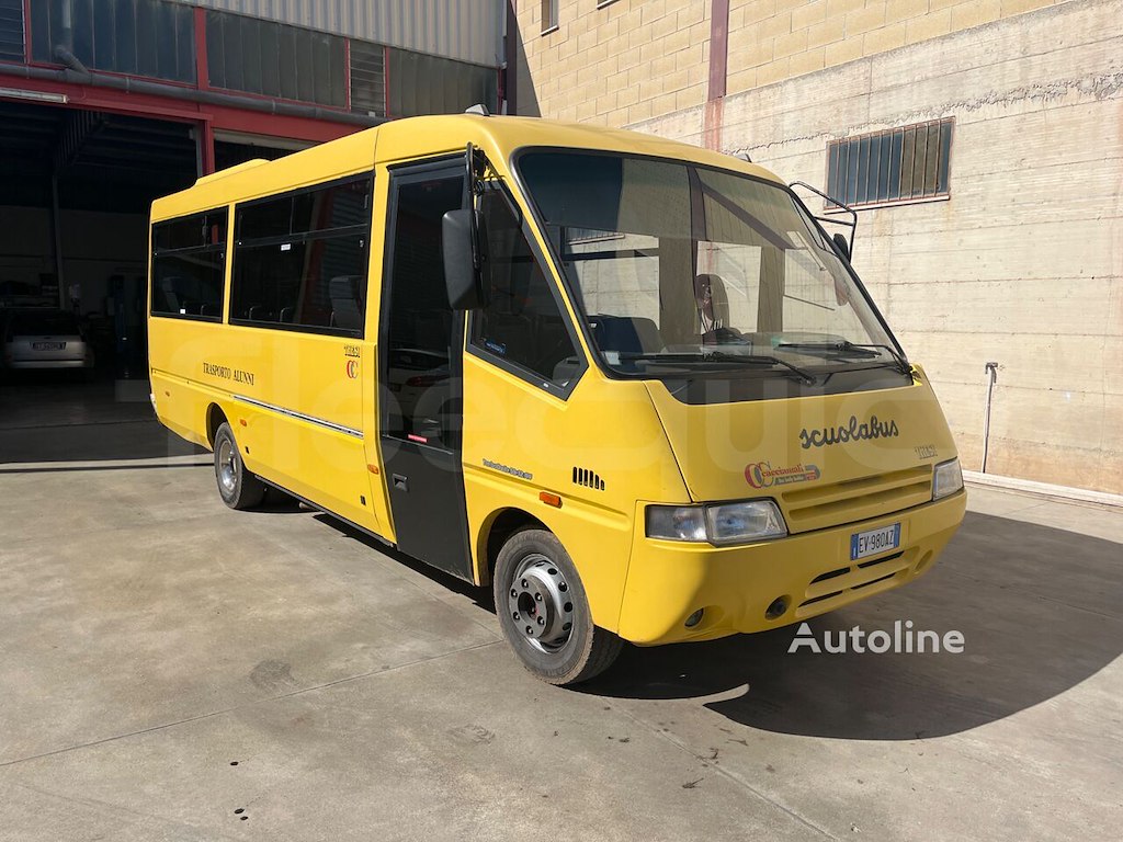 Prodaje se IVECO Cacciamali prigradski autobus na aukciji