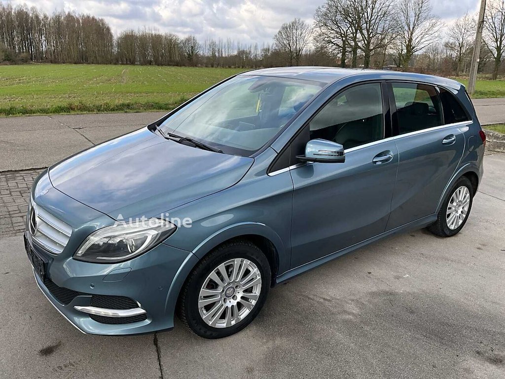 Prodaje se Mercedes-Benz B 200 Natural Gas minivan na aukciji