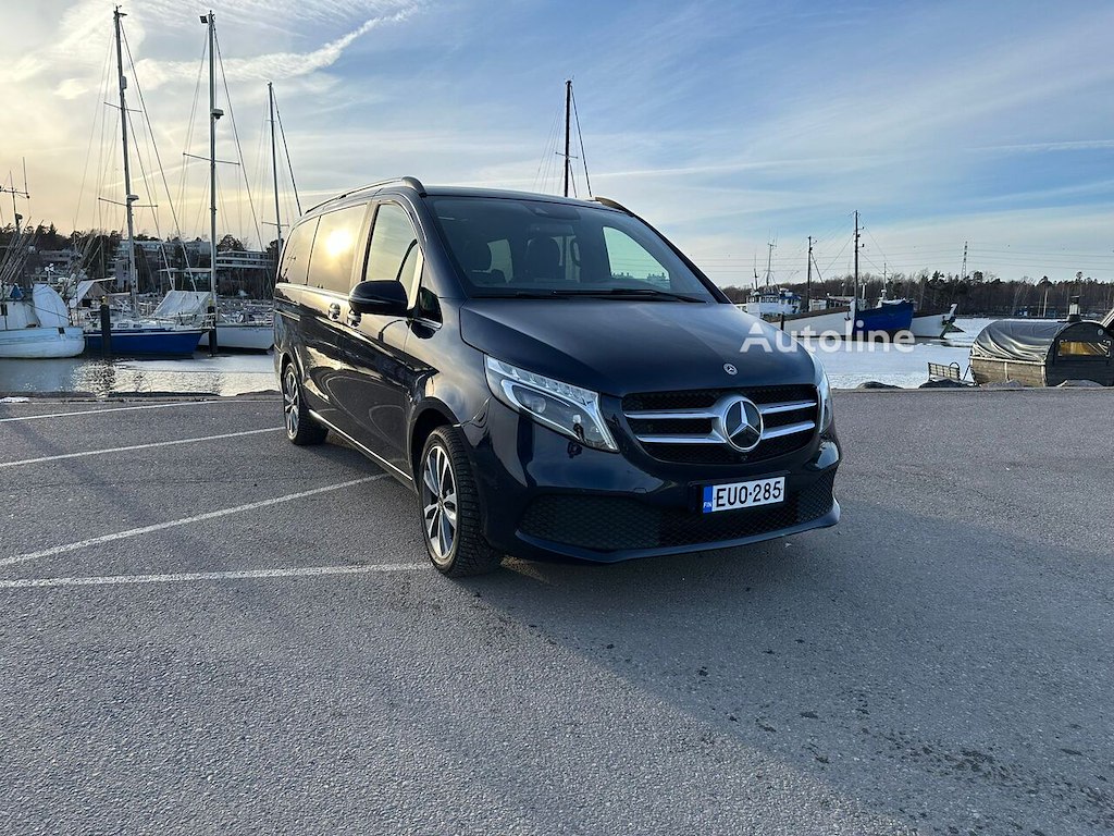 Mercedes-Benz V 250 minivan