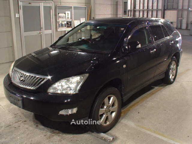 Toyota HARRIER krosover