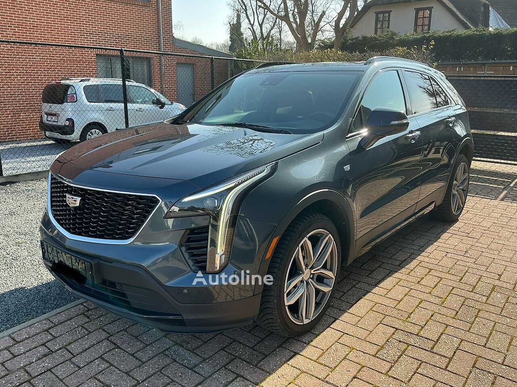 Prodaje se Cadillac XT4 krosover na aukciji