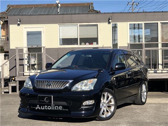 Toyota HARRIER krosover