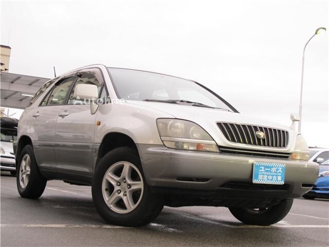 Toyota HARRIER krosover