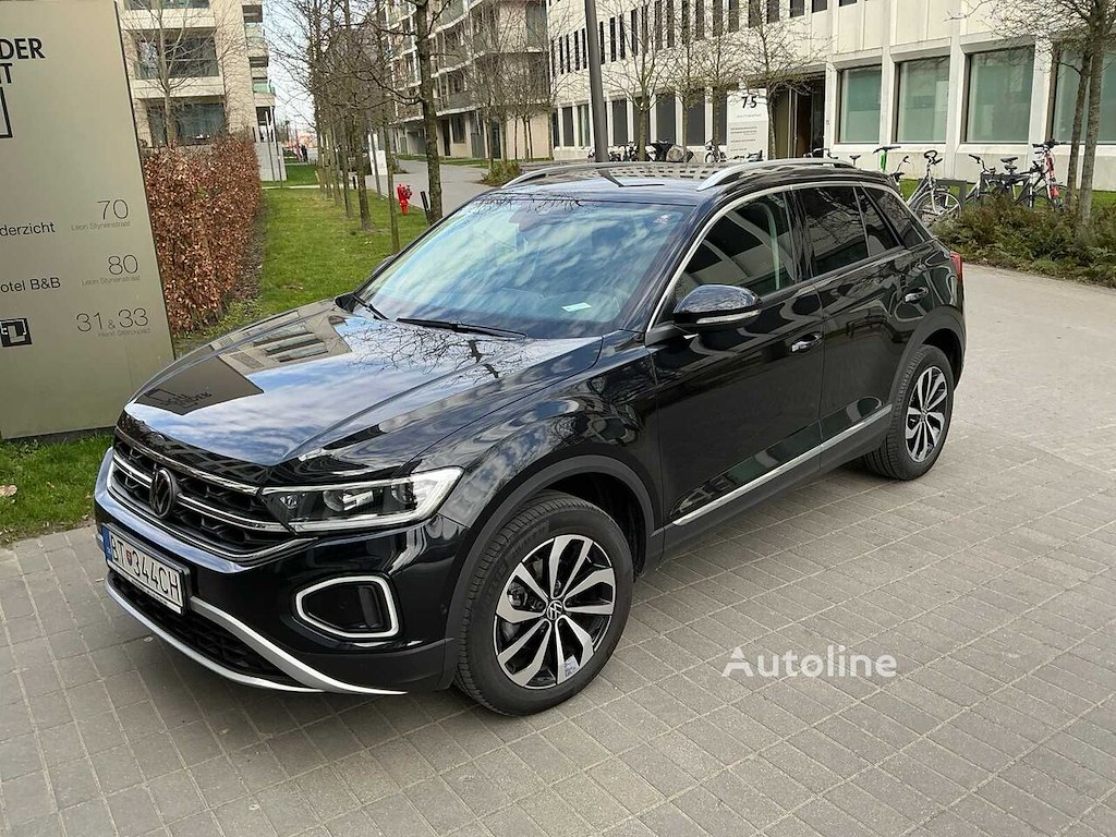 Prodaje se Volkswagen T-roc krosover na aukciji