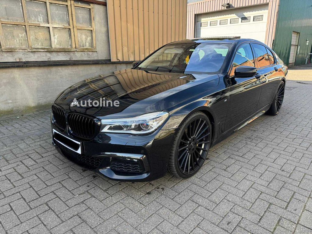 Prodaje se BMW 740 Diesel sedan na aukciji