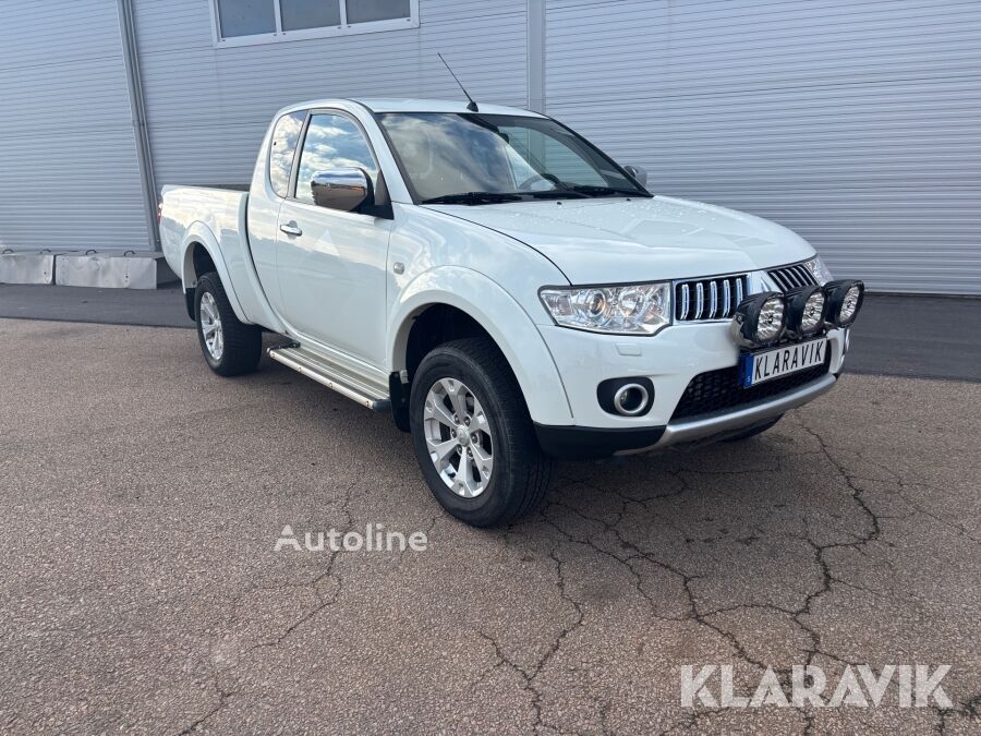 Prodaje se Mitsubishi L200 pikap na aukciji