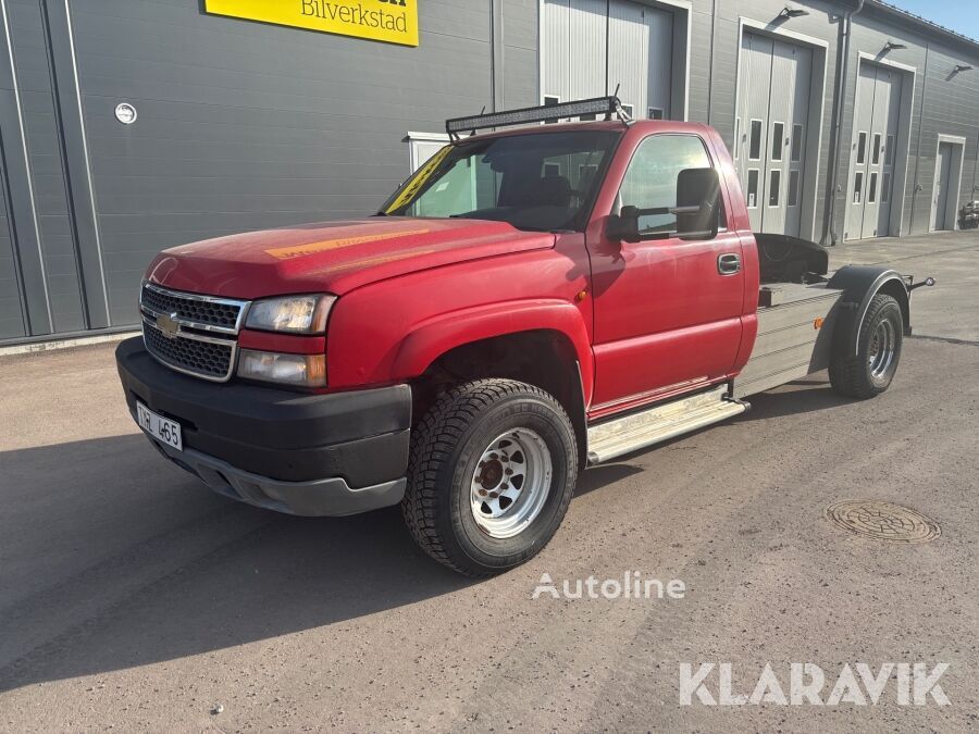 Prodaje se Chevrolet Silverado pikap na aukciji