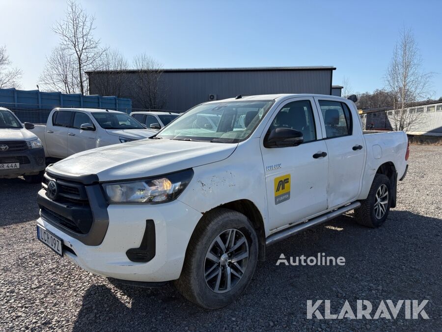 Prodaje se Toyota Hilux pikap na aukciji