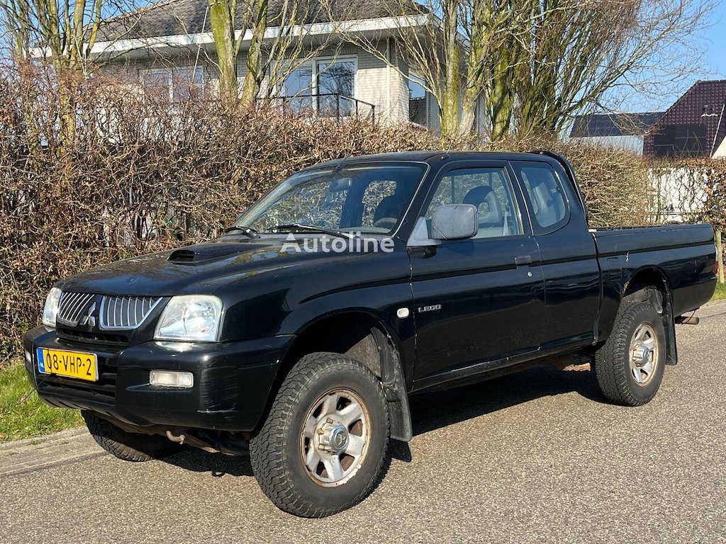 Mitsubishi L 200 2.5 TDi Club Cab 4wd pikap