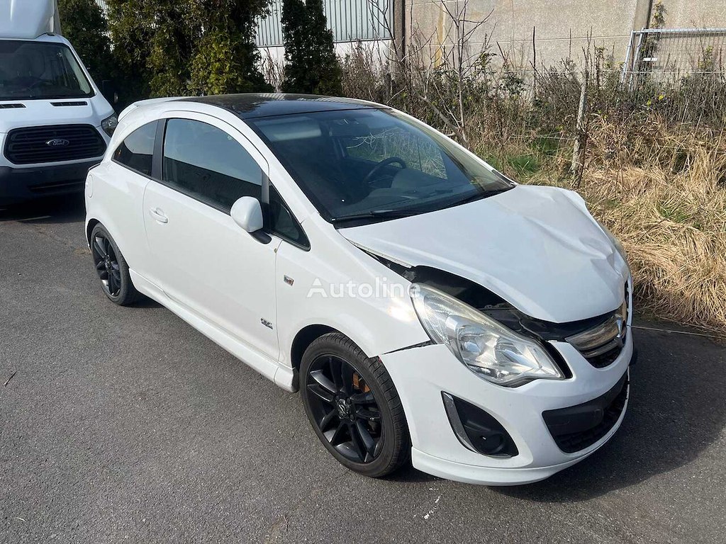 Prodaje se Opel CORSA OPC hečbek na aukciji