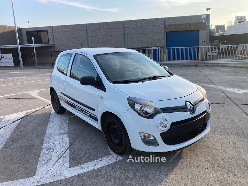 Prodaje se Renault Twingo hečbek na aukciji