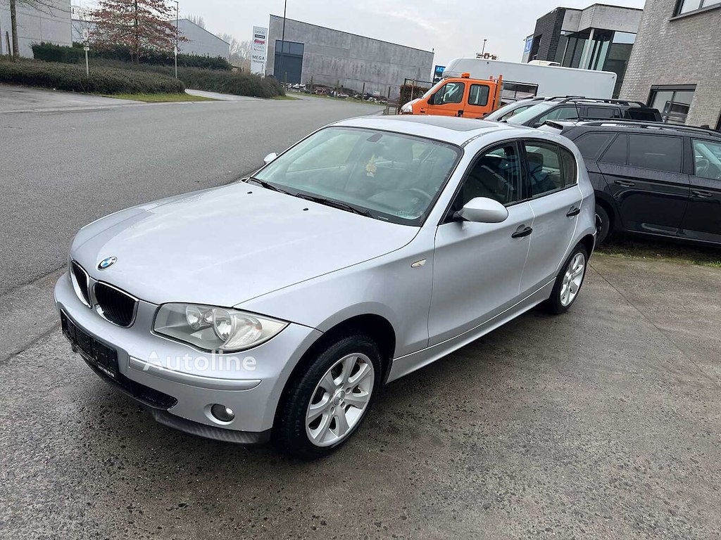 Prodaje se BMW 116 hečbek na aukciji