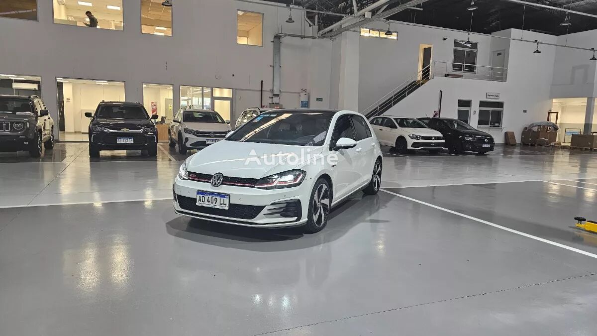 Volkswagen Golf hečbek