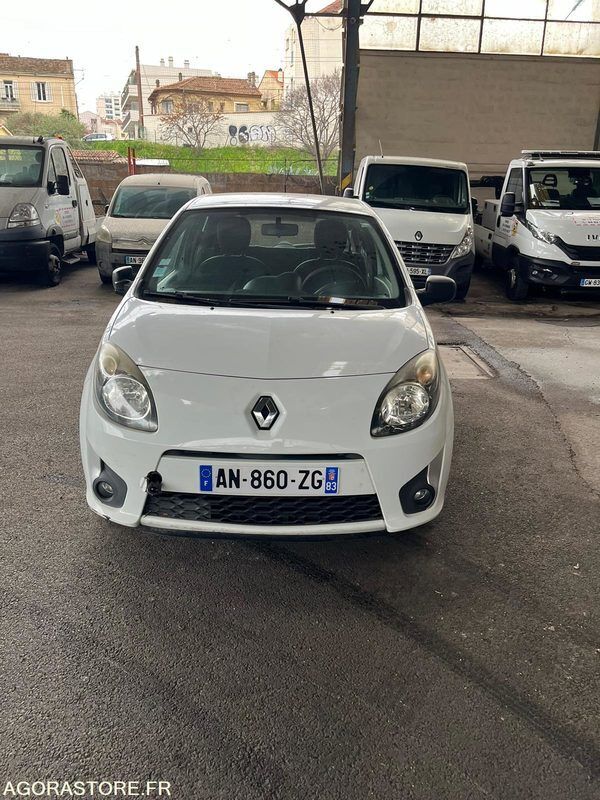 Prodaje se Renault TWINGO hečbek na aukciji