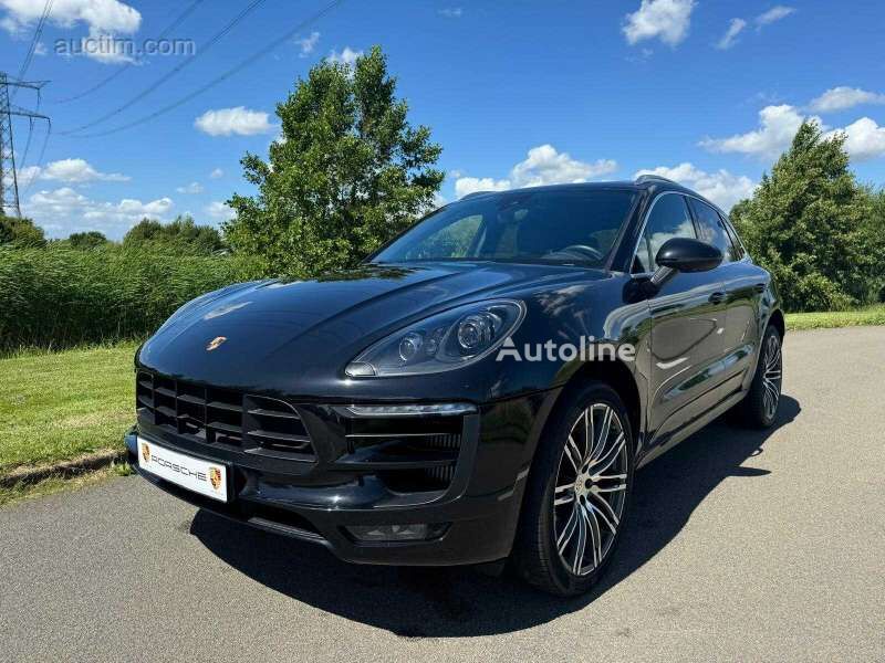 Prodaje se Porsche Macan 3.6 Turbo karavan na aukciji