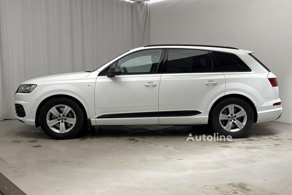 Prodaje se Audi Q7 karavan na aukciji