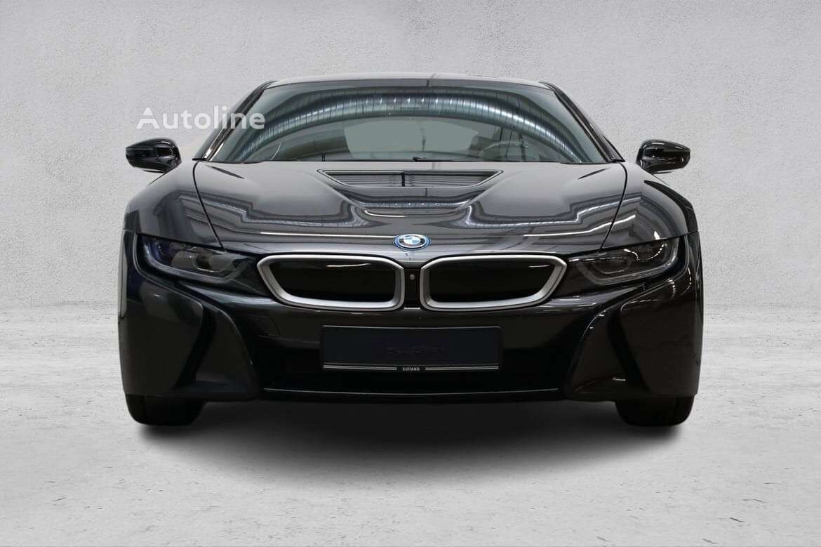 Prodaje se BMW I8 kupe na aukciji