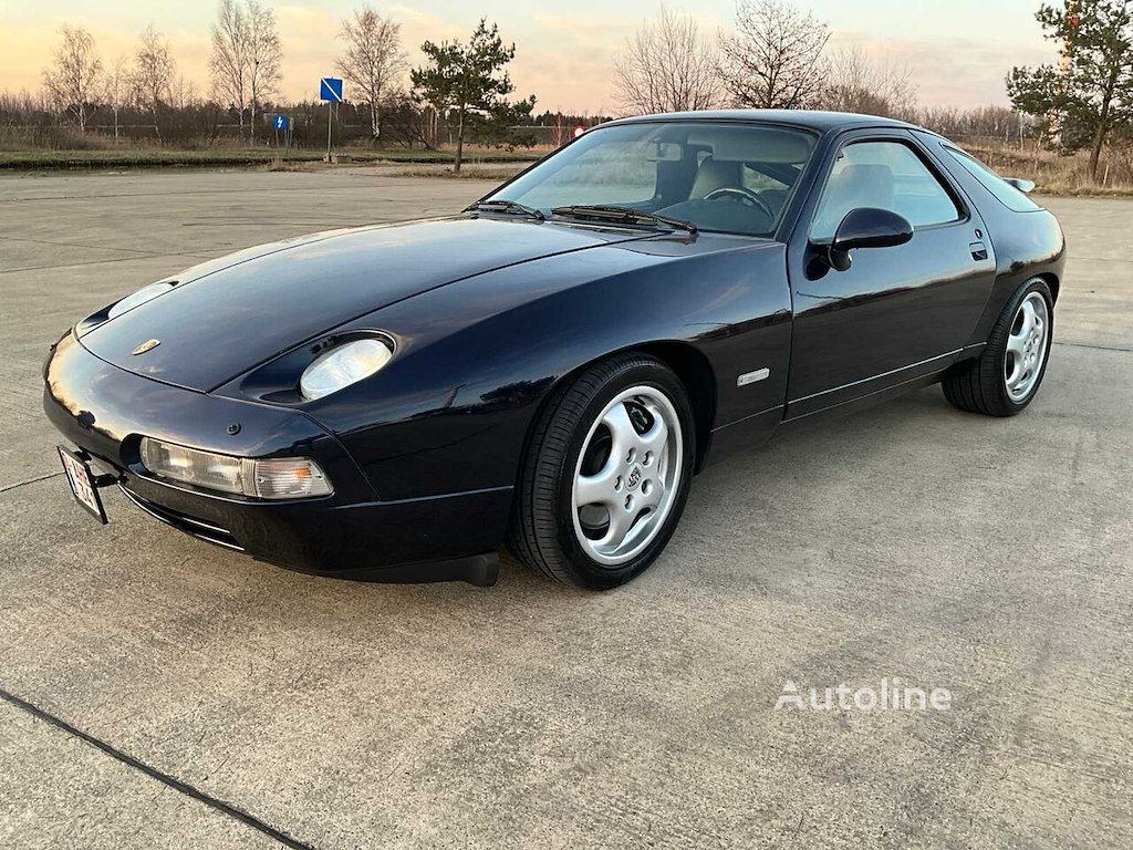 Prodaje se Porsche 928 GTS kupe na aukciji