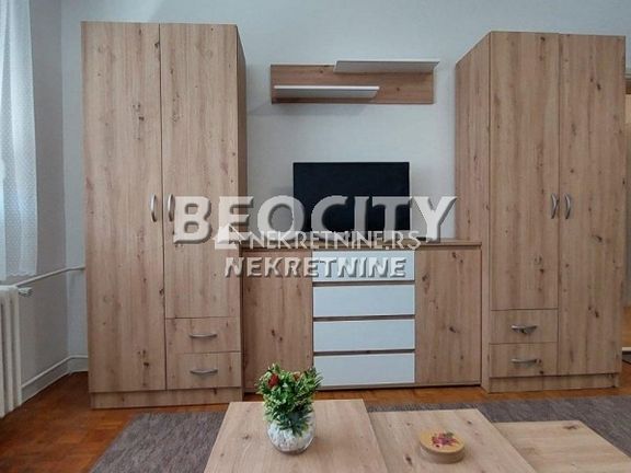 Novi Sad, Sajam, Bulevar kralja Petra I, 1.0, 34m2, 70000EUR